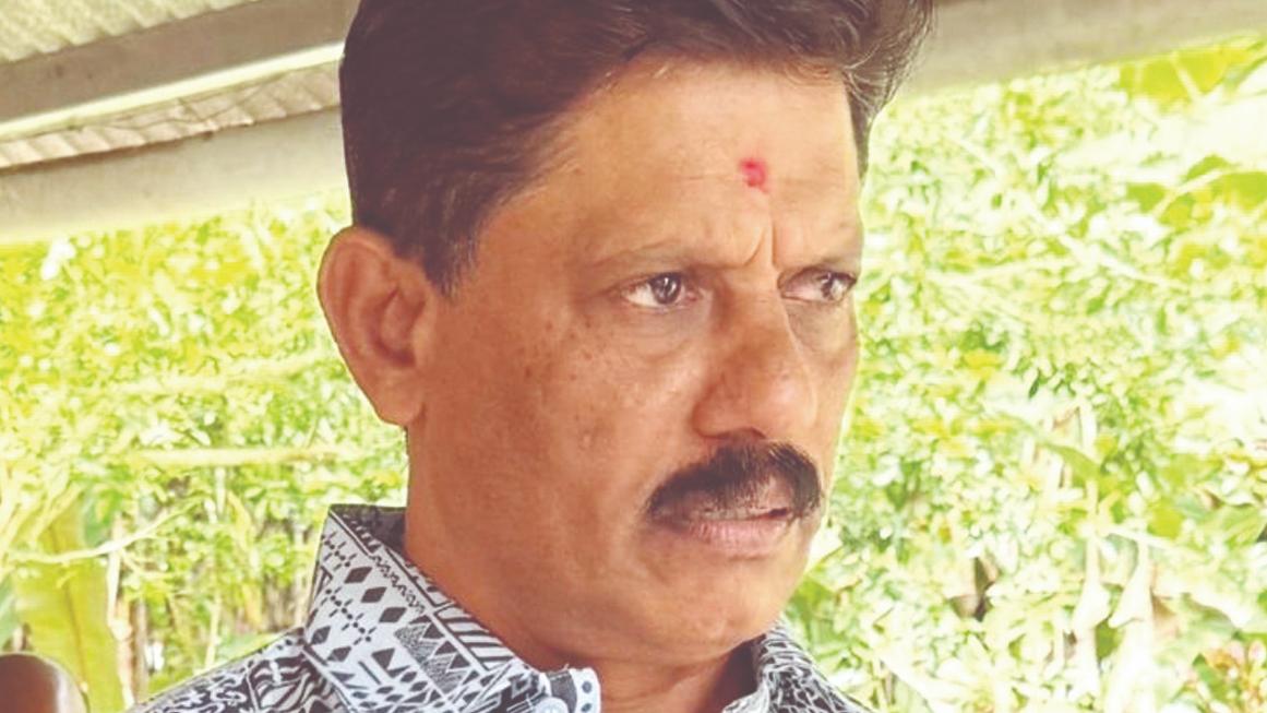പൂ ജാ ക ർ മ ങ്ങ ൾ ക്ക് കൈ ക്കൂ ലി: പാ ണ്ട നാ ട് സ്വ ദേ ശി പി ടി യി ...